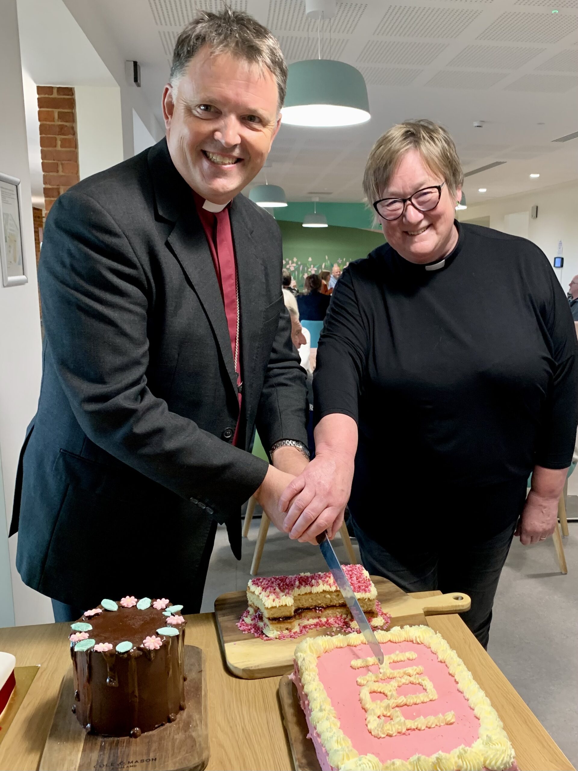 Making the darkest days a little brighter – hospice chaplain on her ...